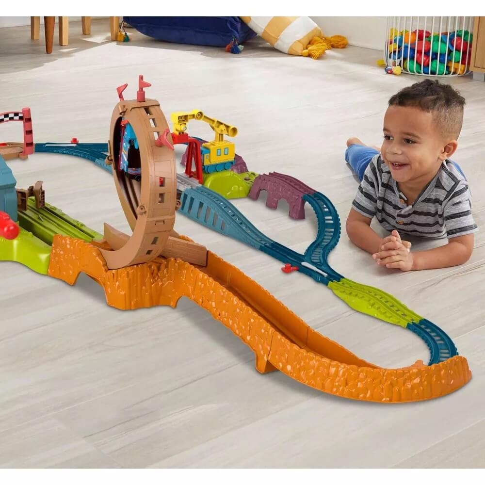 Fisher-Price Thomas & Friends Launch & Loop Maintenance Yard Train Set