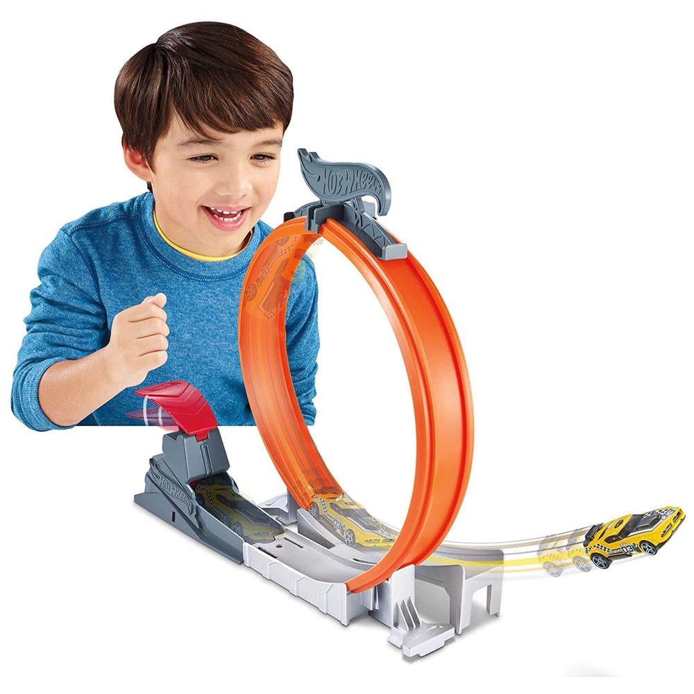 Hot Wheels Action Loop Star Playset